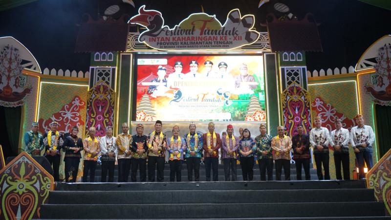 Festival Tandak Intan Kaharingan XII Resmi Dibuka, Simbol Harmoni ...
